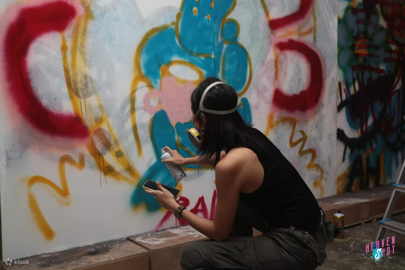 Graffiti Therapy Experience by Heaven Spot from Singapore - Klook